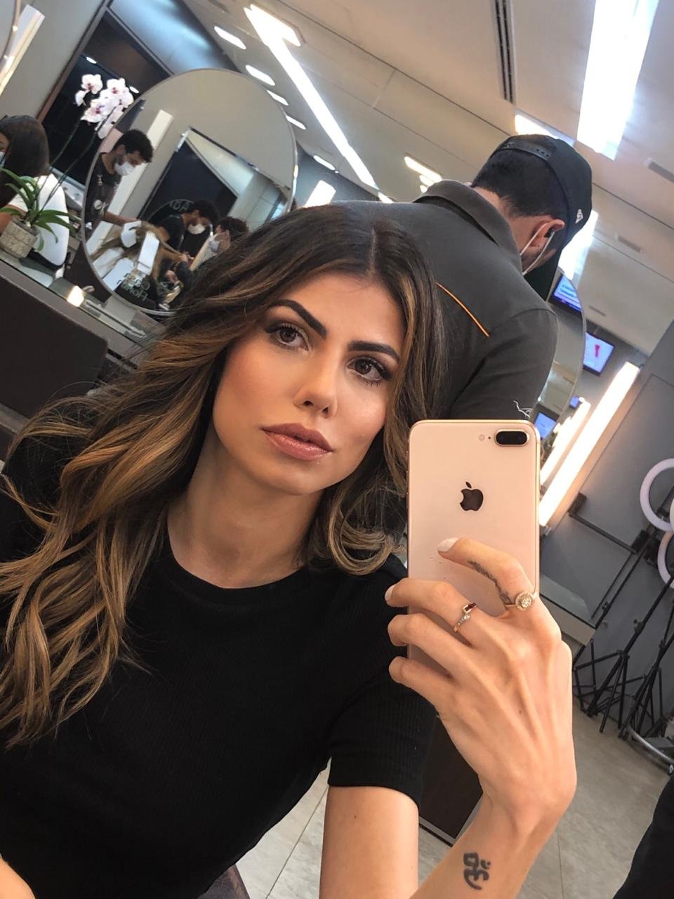 Anna Pineda, a pequena bailarina que virou um mulherão - Correio Paulista