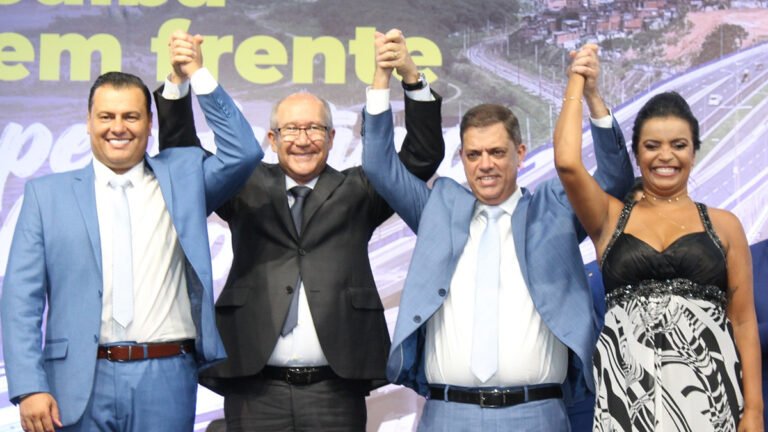 Sessão Solene marca a posse do Prefeito José Roberto e novos vereadores ...