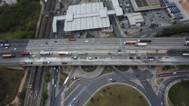 Última fase da recuperação de obra de arte especial no km 16 do ...